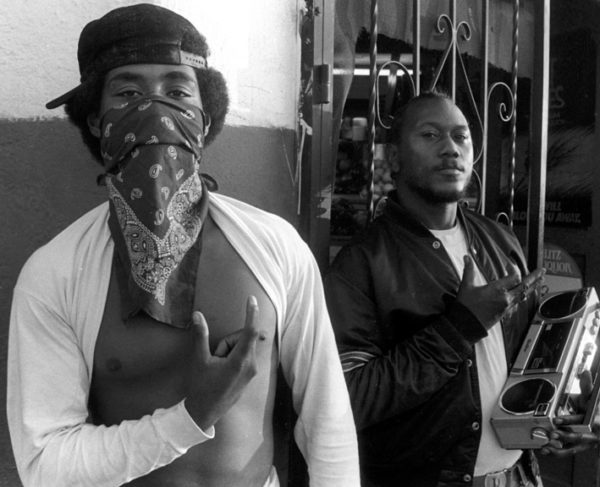 A fekete két árnyalata: Vörös és kék, avagy Bloods & Crips - 4BRO.hu